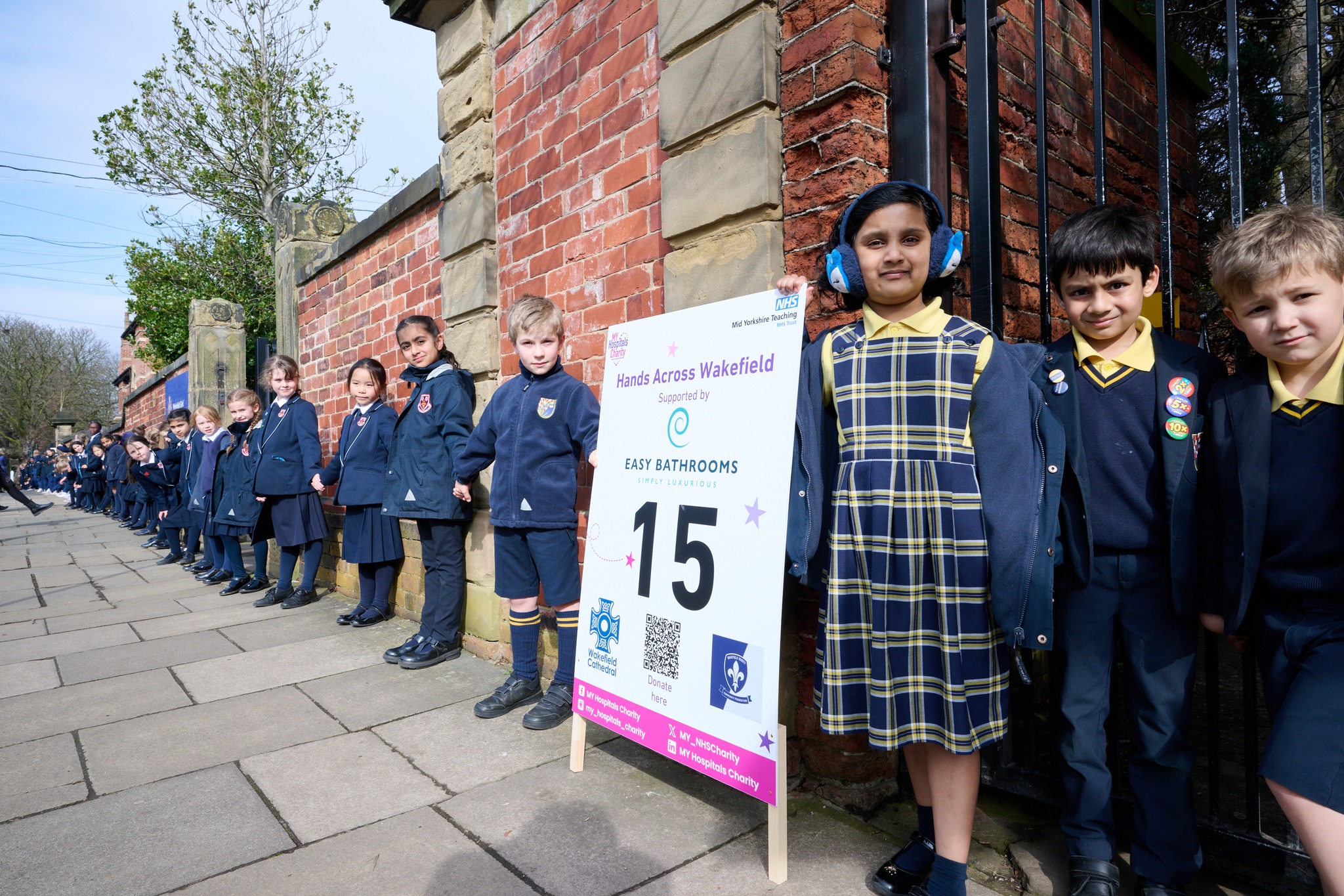WGSF comes together to take part in Hands Across Wakefield - Wakefield ...